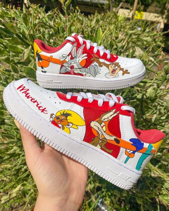 Looney Tunes Air Force 1 Custom – Daniel Customs