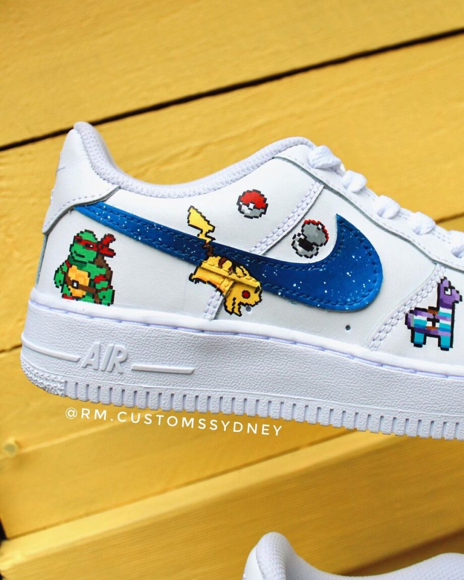 Pixel Air Force 1 Custom – Daniel Customs