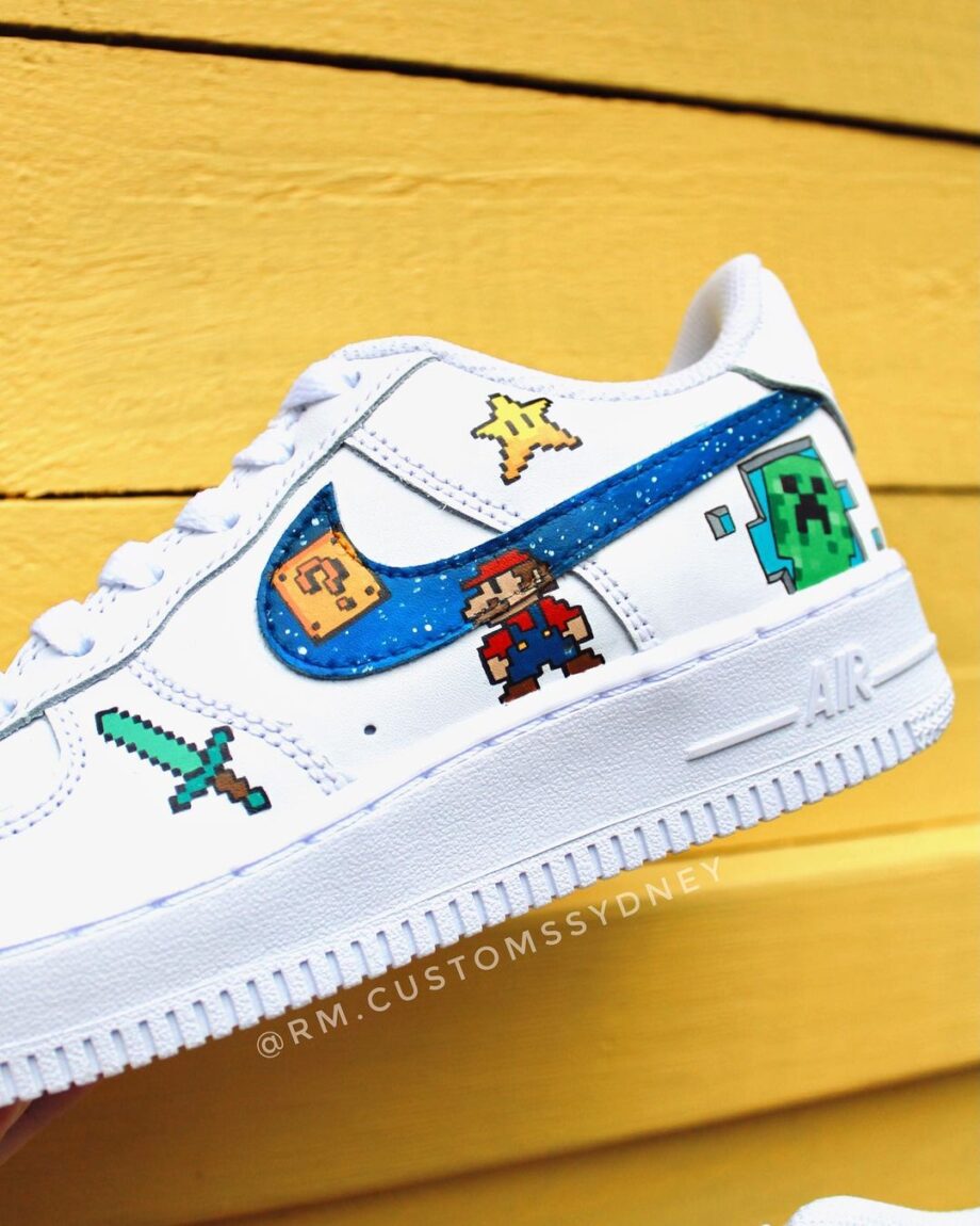 Pixel Air Force 1 Custom – Daniel Customs